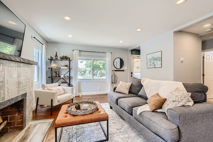 4br House | Short Drive To Red Rocks|private Yard - Wheat Ridge, CO