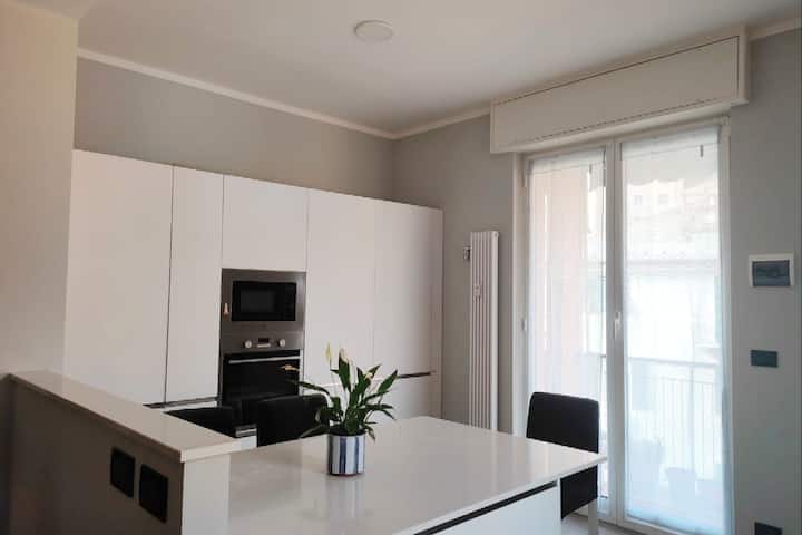 Il Blu Di Genova, Un Amore Di Casa - Genoa