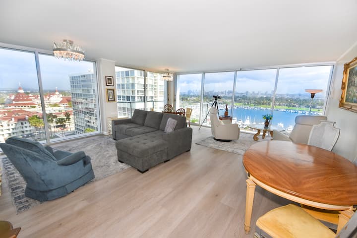 Shores Condo With Panoramic Views - Coronado, CA