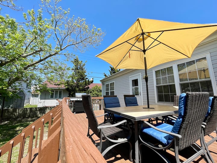 Entire Sunny House One Block To Beach Pet Friendly - Brigantine, NJ