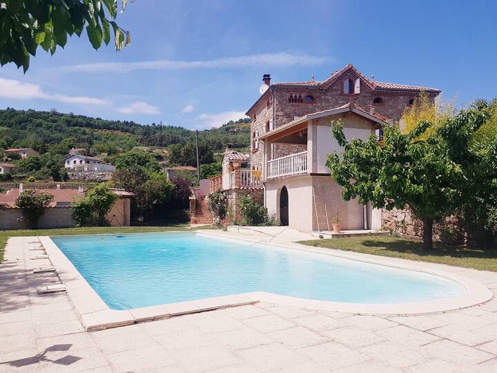 Maison De Caractère Avec Grande Piscine - Ardèche