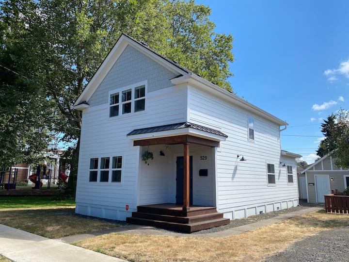 Recently Updated - 3 Blocks To Downtown And Osu! - Corvallis, OR
