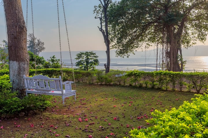 Aaravi Beach Holiday Rentals & Homes - Maharashtra, India | Airbnb