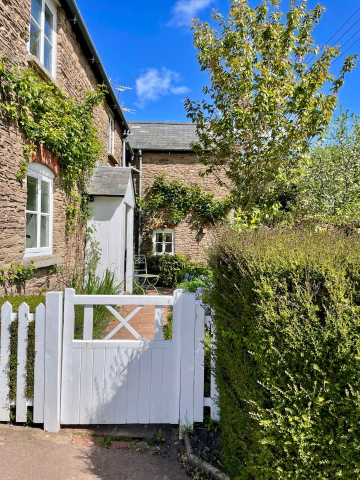 Entire Countryside Cottage Herefordshire - Hereford