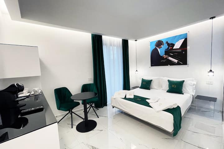 Camera Deluxe Con Balcone - Kreart B&b - Crotone