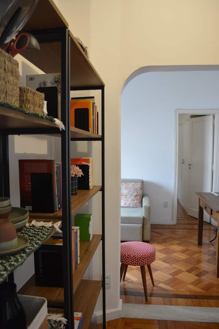 Apartamento Encantador Em Laranjeiras - Rio De Janeiro