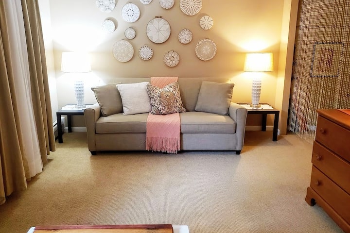 Urban Sanctuary: Private Bed & Bath In ❤ Of Salem - Beverly, MA