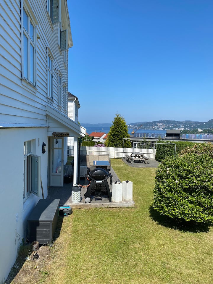 Bynær Og Fin Leilighet, Stor Privat Terrasse! - Bergen, Noruega