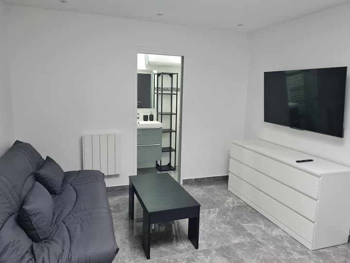 Studio Au Calme - Montreuil, France