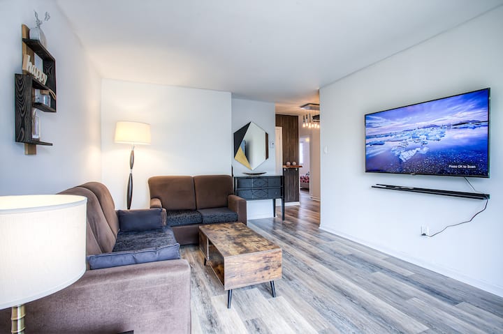 Luxurious 3br Cando,9 Min To Metro( By Bus) - Montreal