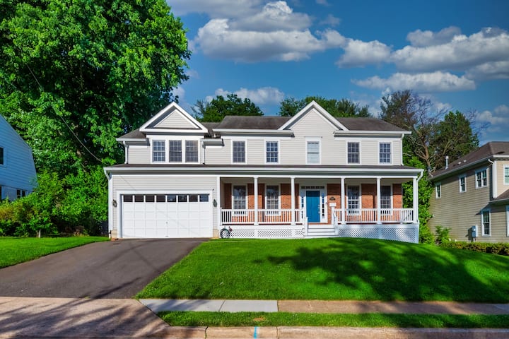 Luxurious*kingbeds*prvbackyard*jacuzzi*park4 - Arlington, VA
