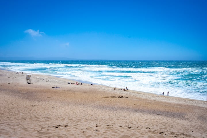 Three Units (Total Of 6 Bedrooms) At The Beach! - Monterey Bay, CA
