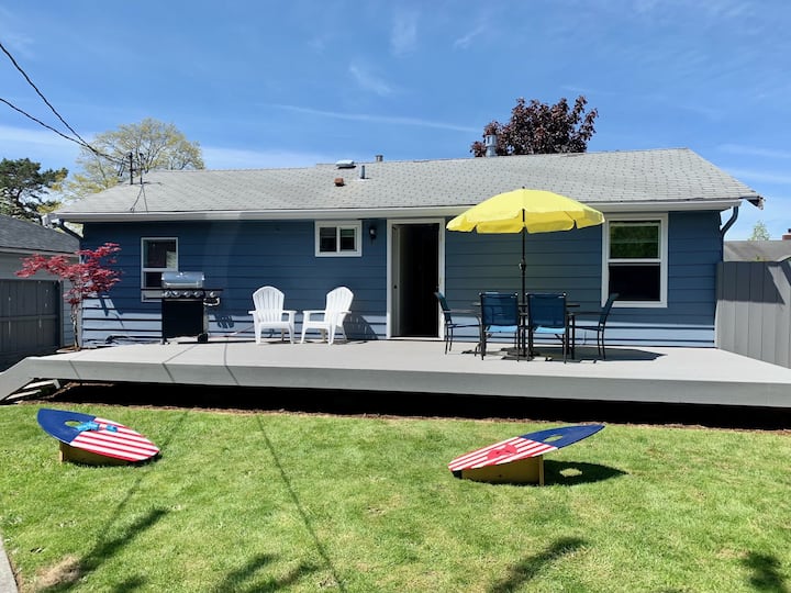 Minimum 30 Days Sunnyland Home
Near Trader Joes - Bellingham, WA