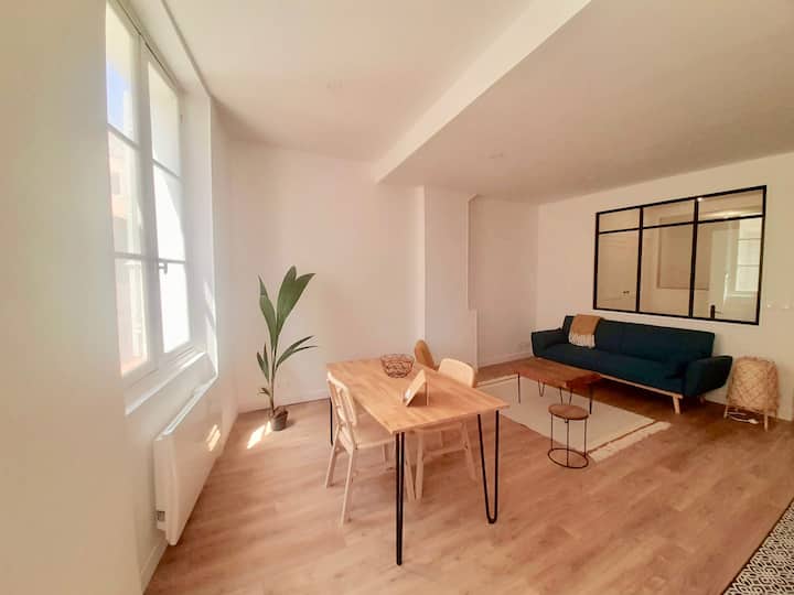 Nouveau T2 Cosy Et Rénové Marseille Le Panier - Marseille