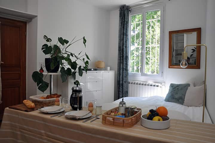 Studio Lumineux & Calme – Paris 8e, Parc Monceau - Paris 6e Arrondissement