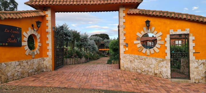 Hermosa Casa De Campo En Tenjo Cundinamarca - Cajicá