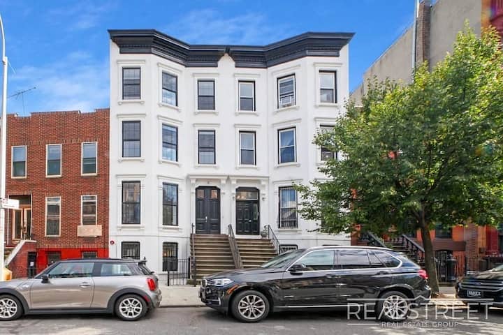 Stylish Brooklyn Duplex W/garden - Brooklyn, NY