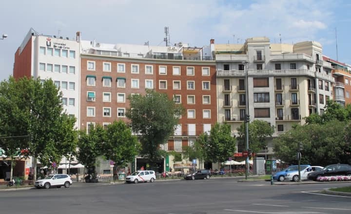 Acogedor Apartamento Madrid Centro, Free-wifi - Madrid