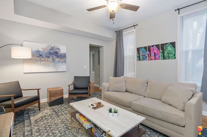 *New* Historic, Modern & Beautiful 1 Br Apt - Cincinnati, OH