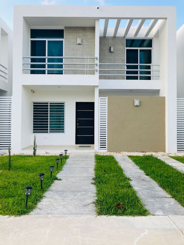 Casa Condesa Zona Residencial Gran Santa Fe Plus - Cancún