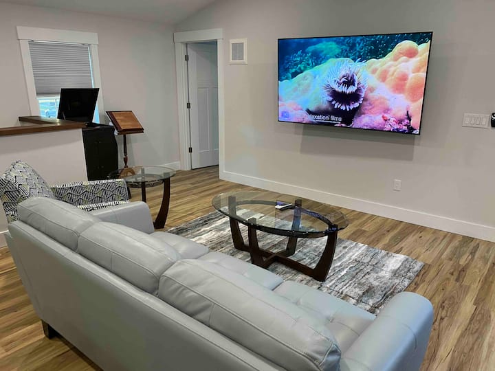 Historic Home-king Bed! 75" Tv- Walk To Everything - Wilmington, NC