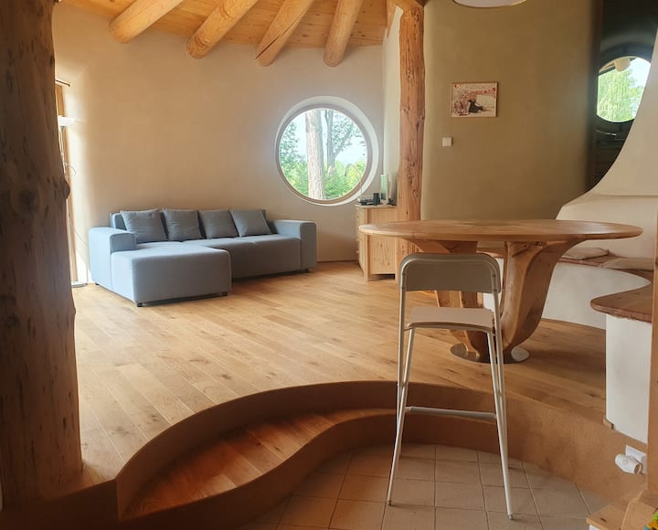 ÚTulné Ubytování Ve Slaměném Domě - Cheb