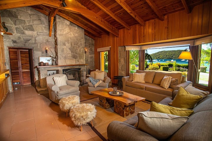 Casa Costa De Lago - Excelente Ubicacion - San Carlos de Bariloche