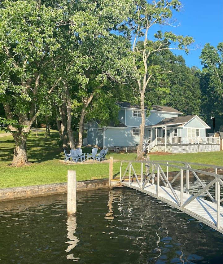 Lake Martin Lake House Vacation Rentals - Alabama, United States | Airbnb