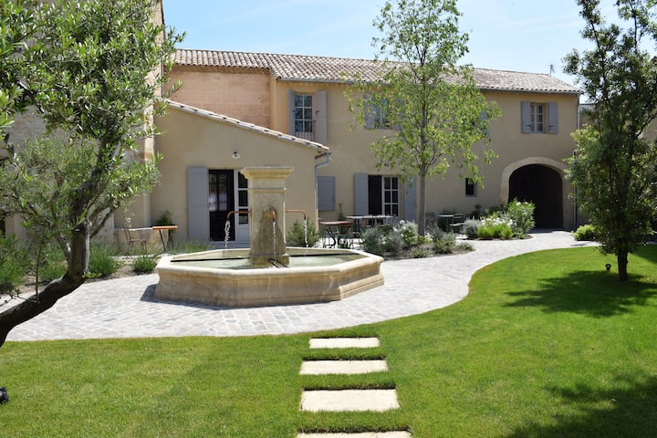 Maison Gasparine, 6 Personnes, Avec Son Bassin - Saint-Martin-de-Crau