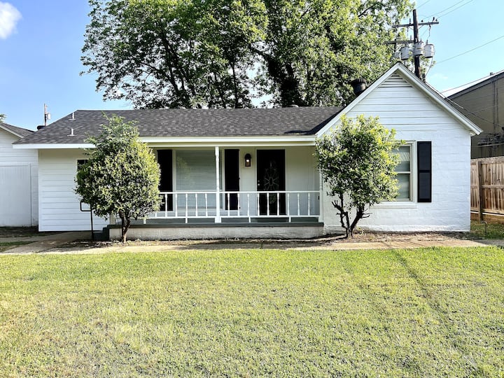 The Duplex @ Midtown/medical District - Tyler, TX