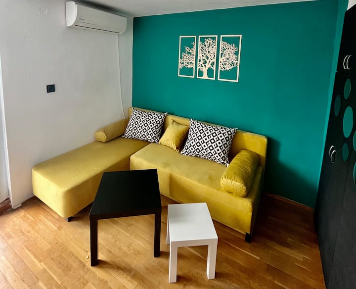 Lovely Mansard Apartment With Sea Breeze And View - Varna