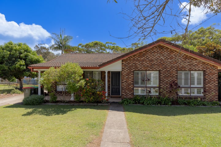 Luxury Family & Pet Friendly House 500m From Beach - South West Rocks