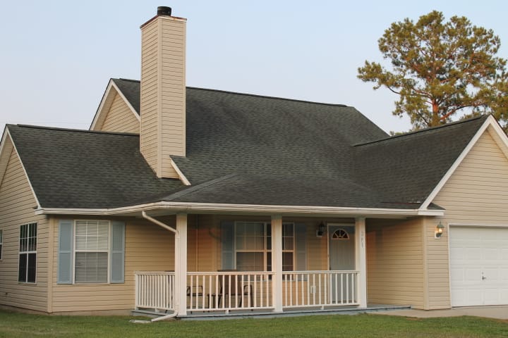 Cheerful 3-bedroom Home With Spacious Backyard - Goose Creek, SC