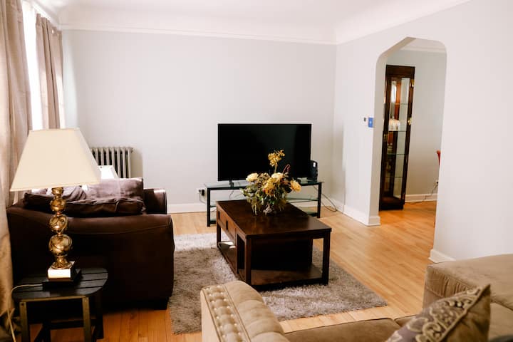 3-bedroom Home In Beverly Historic District - Altgeld Gardens - Chicago
