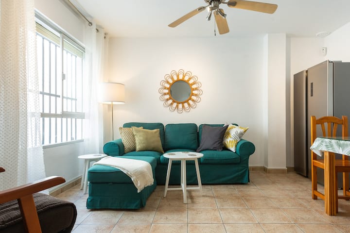 Beachfront , Fiberoptic Wi-fi, Quiet Neighbourhood - Conil de la Frontera