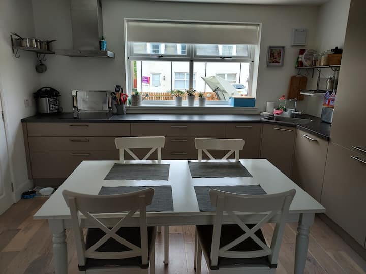 Cosy Double Bedroom In A 3 Bedroom House - Dundee