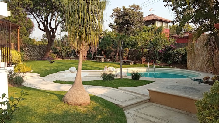 Linda Casa Recién Re Modelada Con Alberca - Cuernavaca