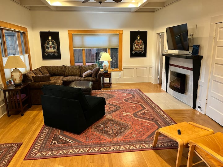 Charming Santa Cruz Haven - Near Downtown & Ocean - Santa Cruz, CA