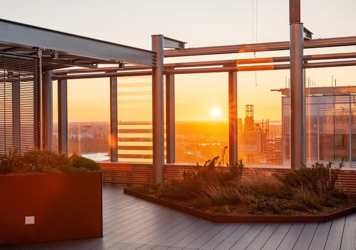 Tasokas Saunallinen Kaksio Pilvenpiirtäjässä. - Suomenlinna