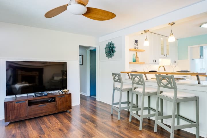 Hip Nautic Gulfport Retreat Min To St Pete/beaches - Gulfport, FL