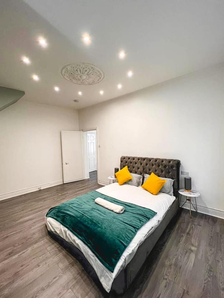 Stylish Serviced Apartment, Sleeps 3, Free Parking - Newcastle upon Tyne