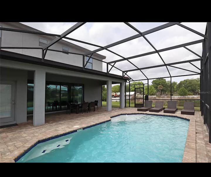 Spacious 6bdrm Villa Near All The Attractions!! - Davenport, FL