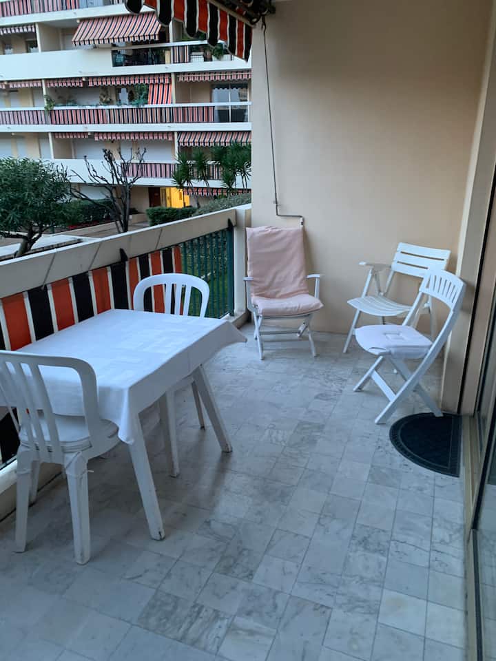 Grand Studio 5 Mn Des Plages Et Du Port - Golfe-Juan