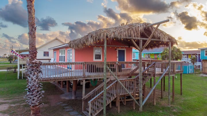2br Beach Getaway, Walking Distance To Beach - Surfside Beach, TX