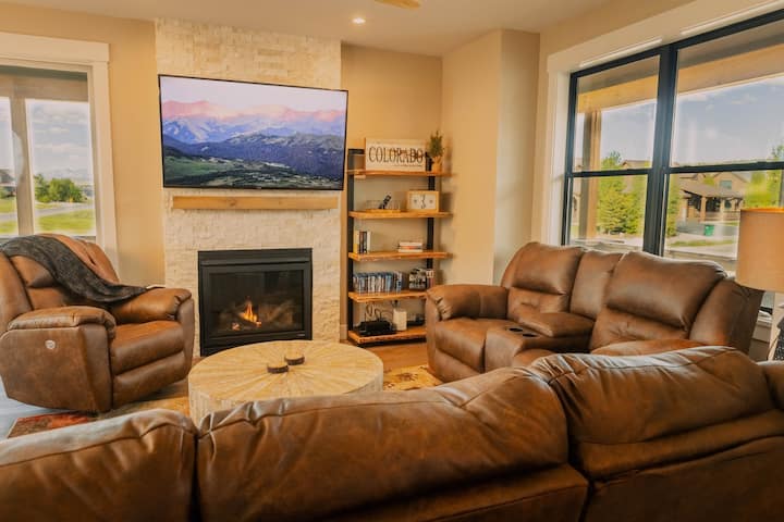 Book Now To See Fall In The Mountains! - Granby, CO