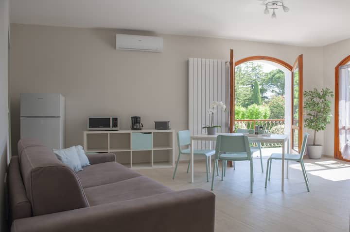 Modern Bilo With Pool, Near Lake And City Center - Peschiera del Garda