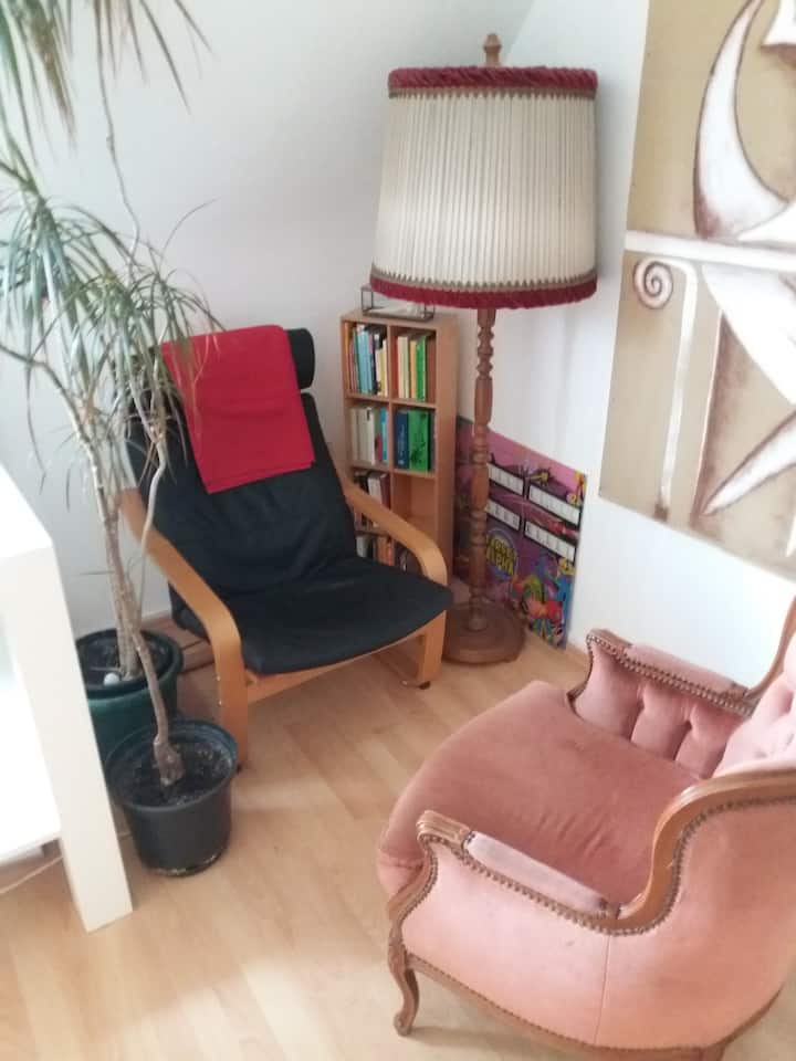 Ruhige, Gemütliche Wohnung Nahe Bahnhof - Köln