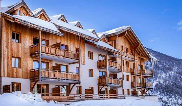 Joli Appartement Vue Montagne Piscine Parking Wifi - Les Orres