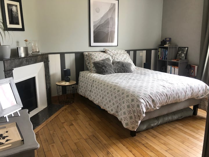 Chambre, Quartier Calme, Salle De Bain Privative. - Arnage