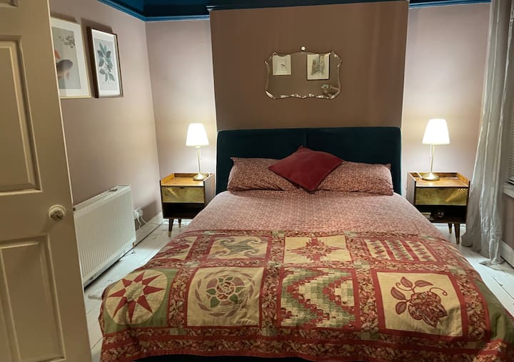 Peaceful Location In Ballyhackamore. - Belfast